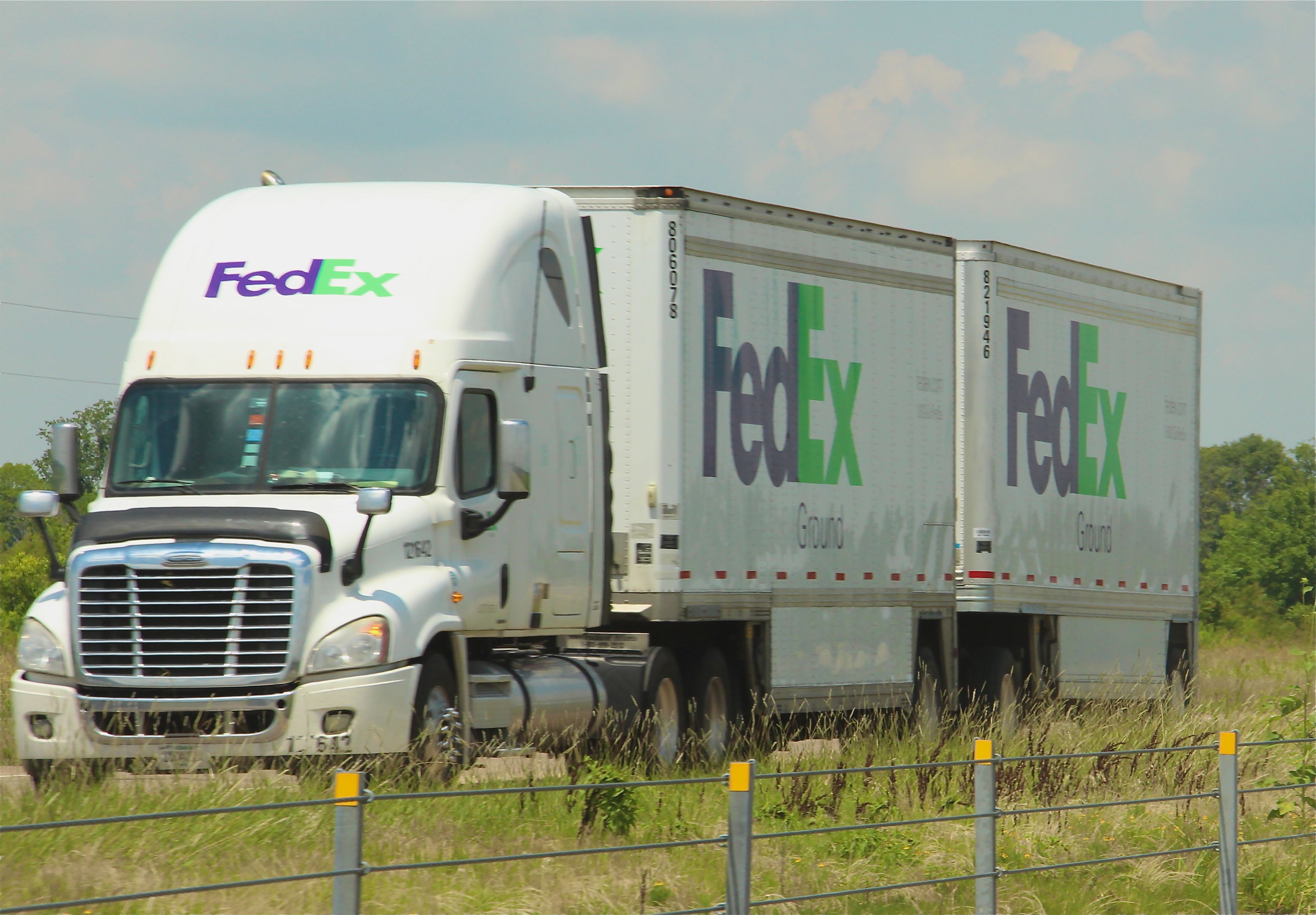 FedEx Increases Fiscal Second Quarter Profit, Freight Segment Business ...