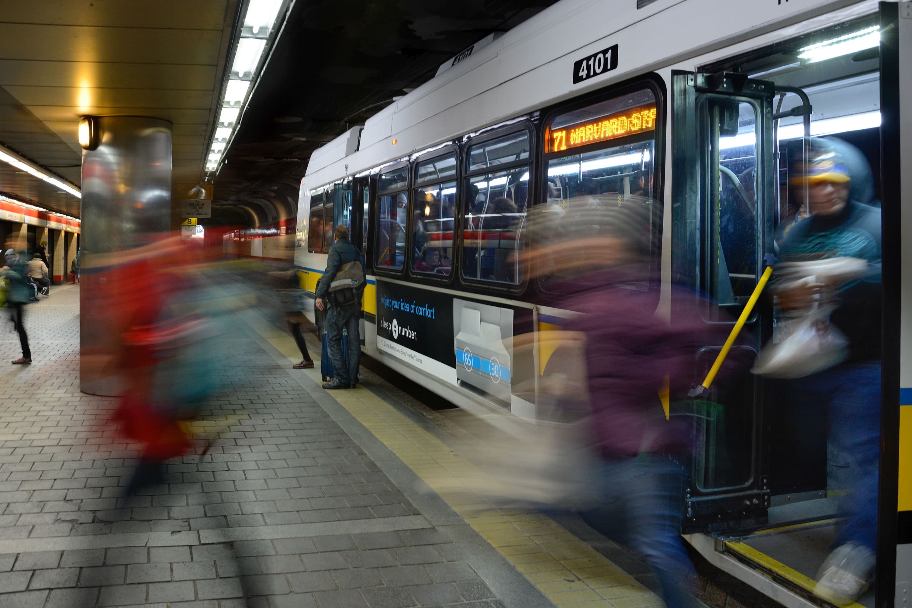 Best (and Worst) Cities for Commuting on Public Transportation in the U ...