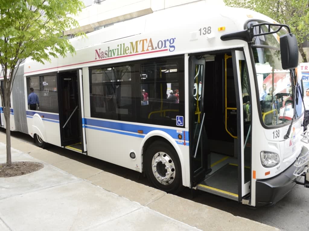 New Flyer shares major milestones with SEPTA | Metro