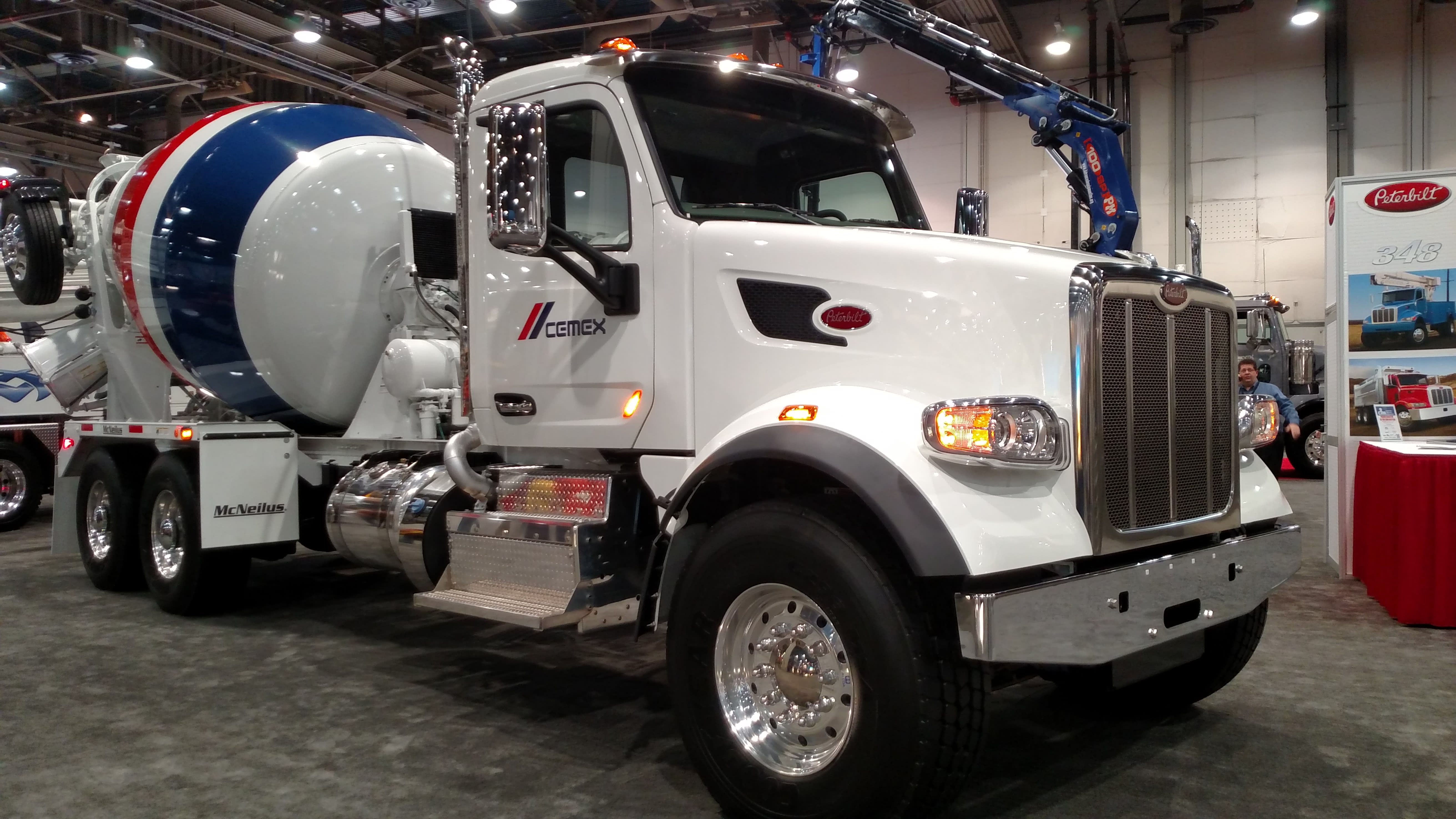 Peterbilt Launches Set-Forward-Axle Version of Model 567 | Heavy Duty ...