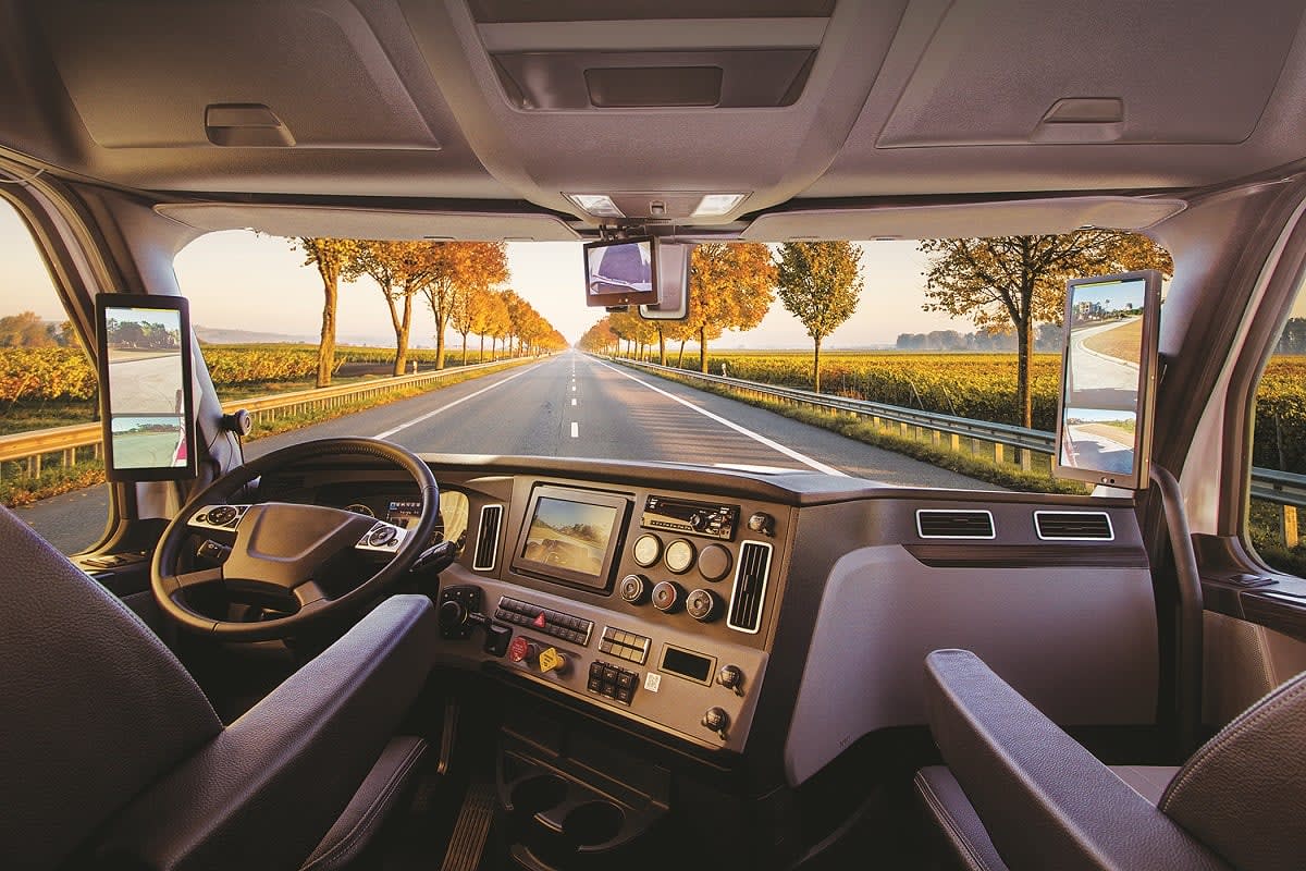 Test Drive: Trading Mirrors for Video Monitors | Heavy Duty Trucking