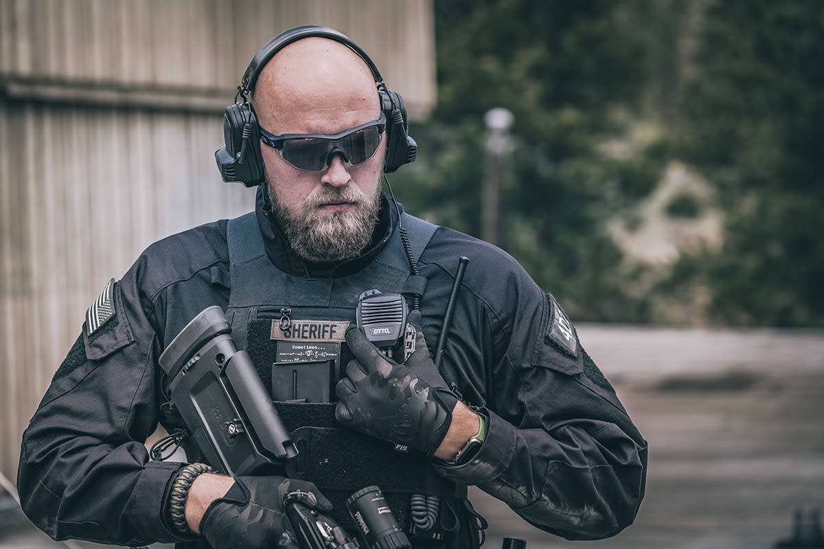 NoizeBarrier Range SA Headset | Police Magazine