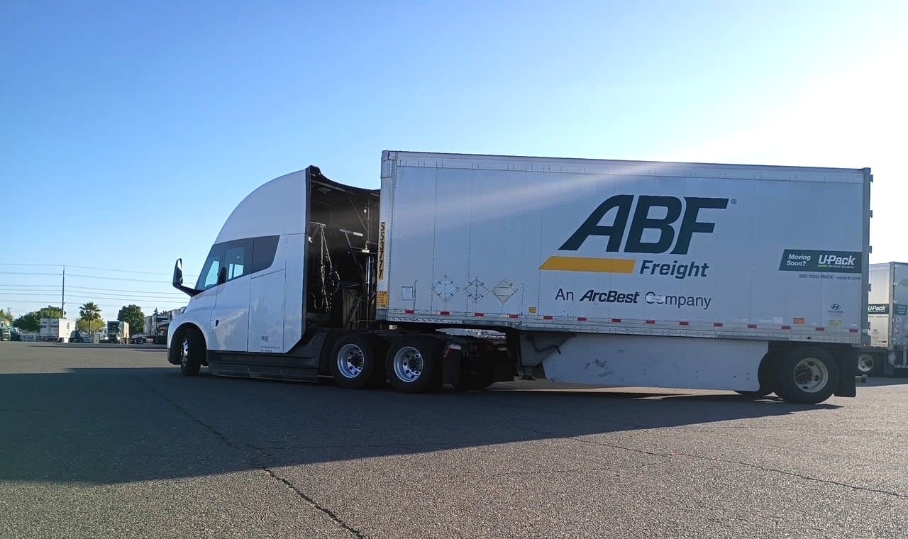ABF Pilots Tesla Electric Semi Truck in LTL Operations | Heavy Duty ...
