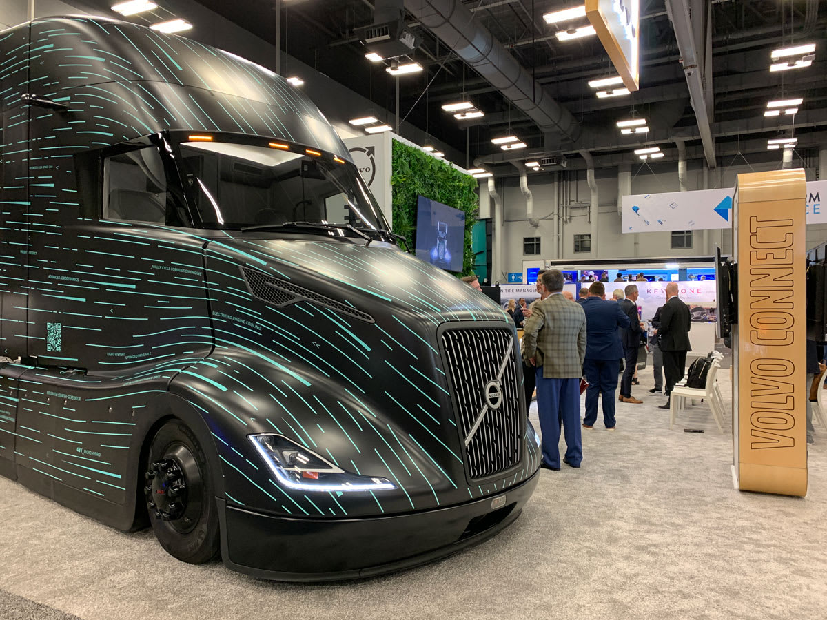 A Closer Look at Volvo’s Super-Efficient SuperTruck 2 | Heavy Duty Trucking