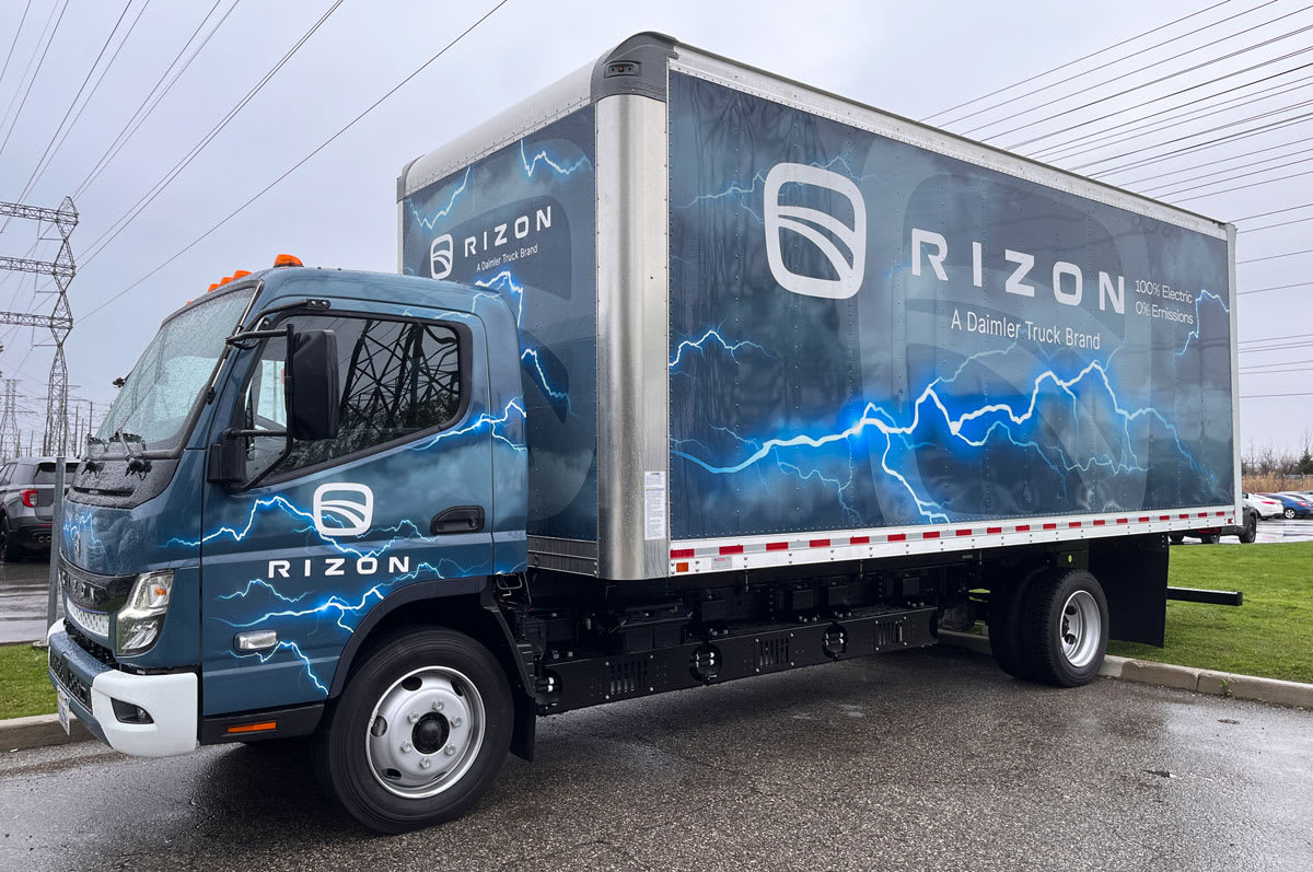 Daimler's Electric Rizon Truck Does the eCanter Proud | Heavy Duty Trucking