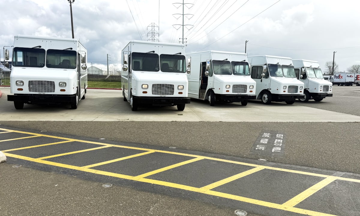 New Fleet of 100% Electric FedEx Trucks Comes to Northern California ...