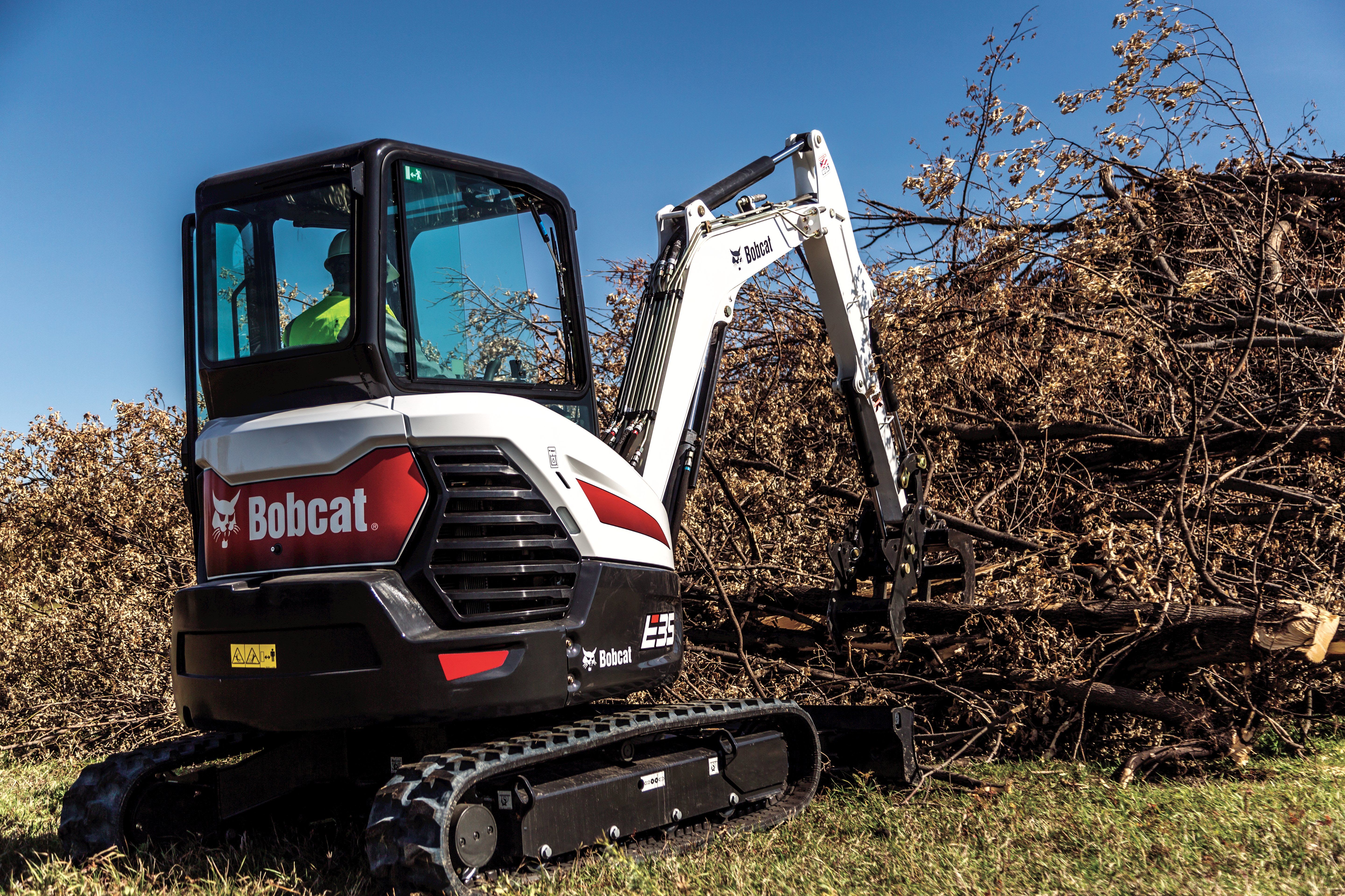 E32 and E35 Compact Excavators | Government Fleet