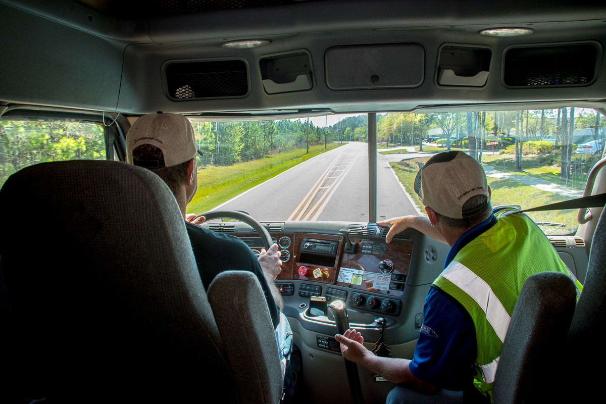 Driver iQ Offers Training Records for New Drivers | Heavy Duty Trucking