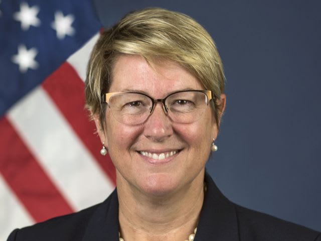 NHTSA Administrator Nominee Narrowly Clears Senate Committee | School ...
