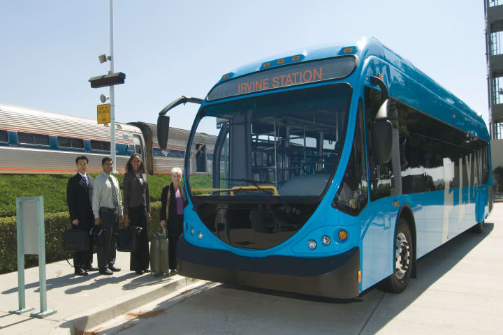 FlyAway bus expands service from LAX to OC | Metro