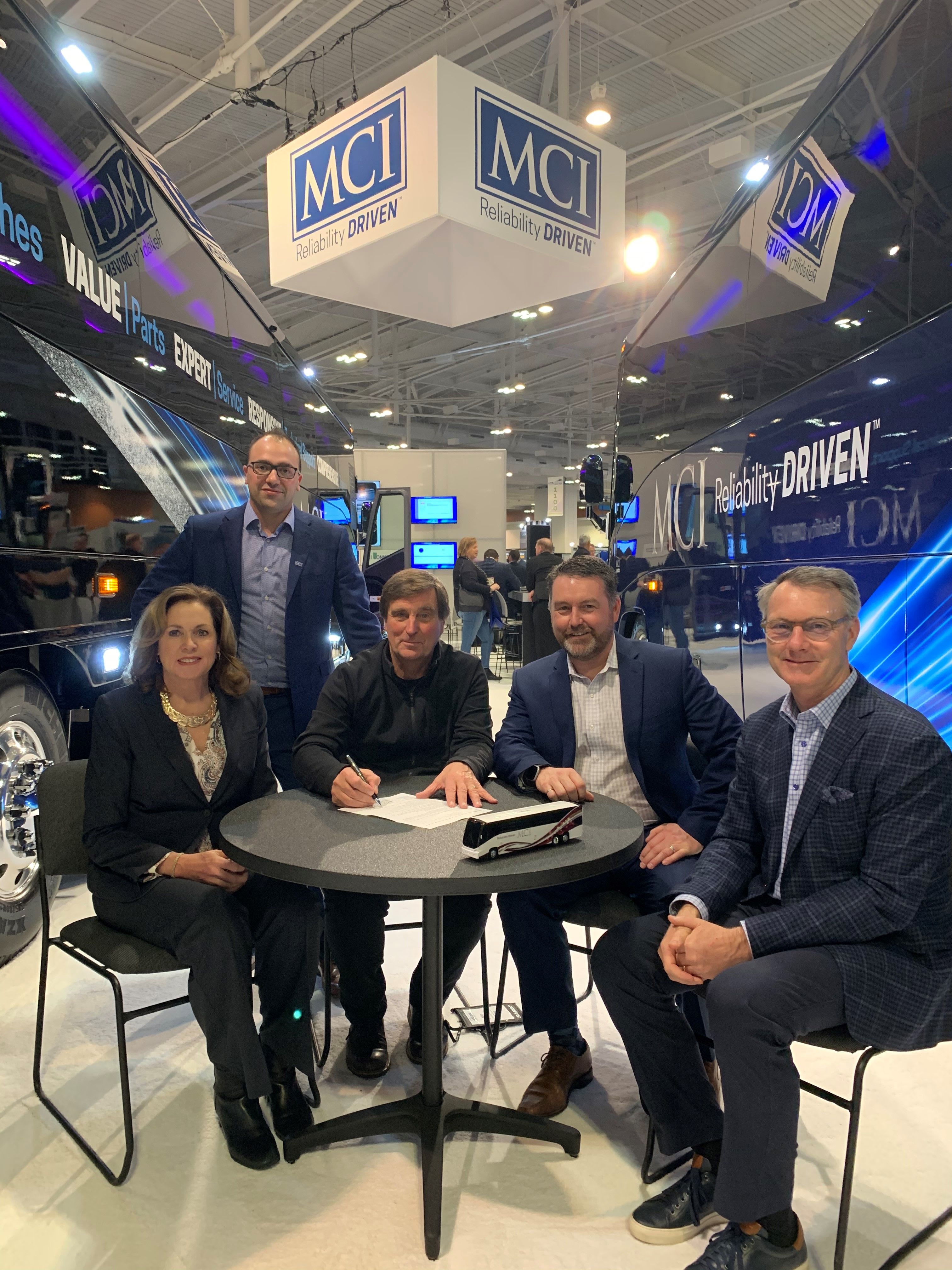 MCI announces first Canadian operator to test electric coach | Metro