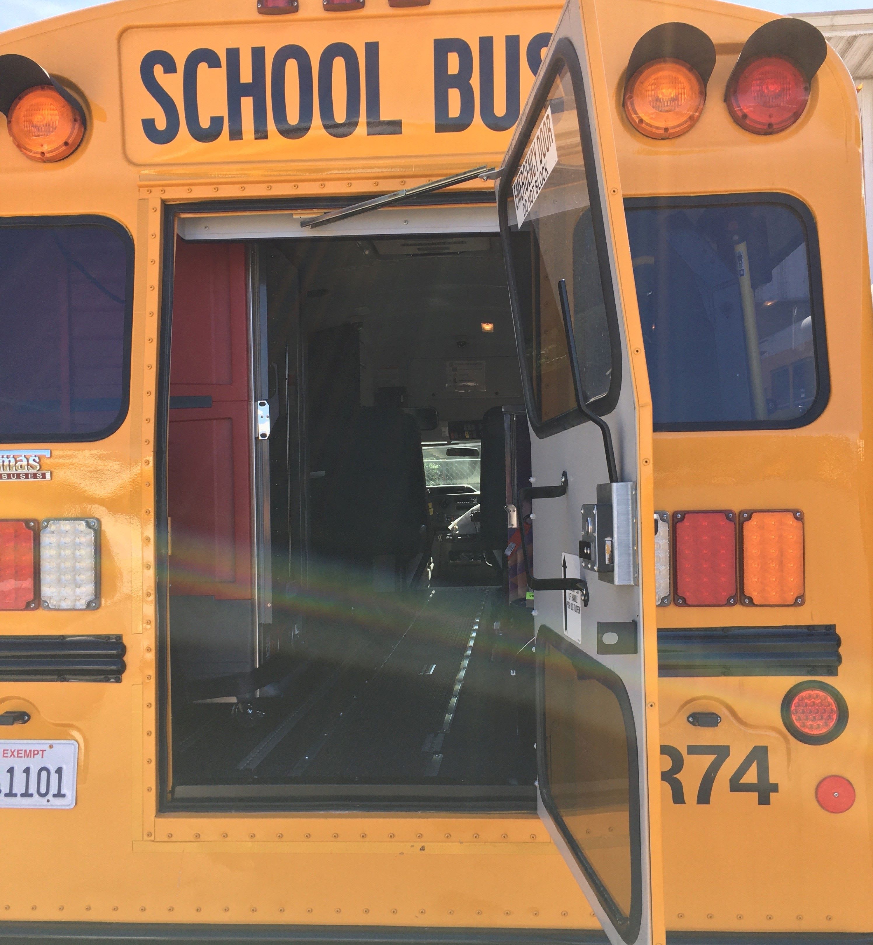 District Installs Oven Inside School Bus to Keep Meals Hot | School Bus ...