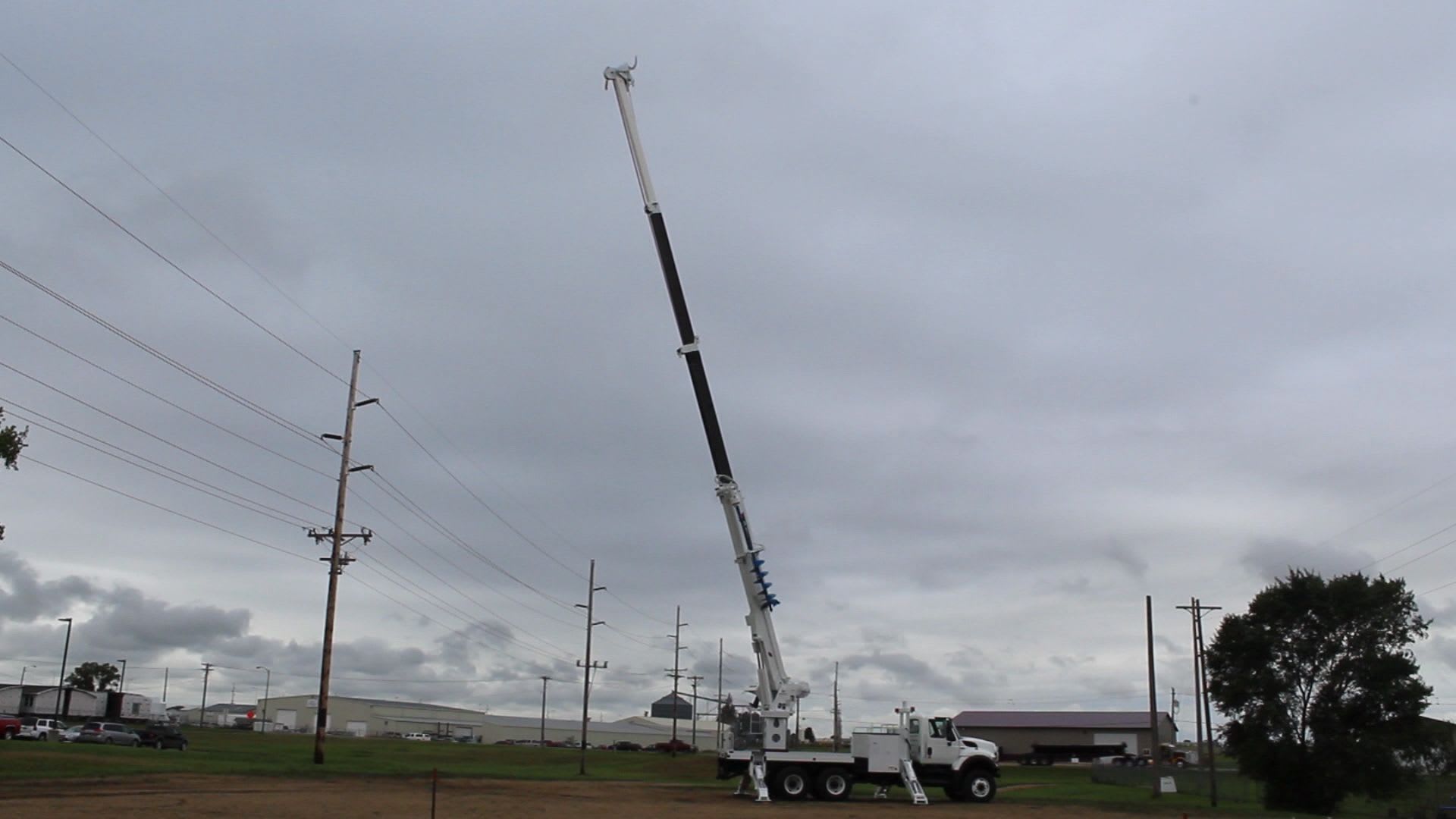 Fiberglass 4th Section for General 80 Digger Derricks | Government Fleet