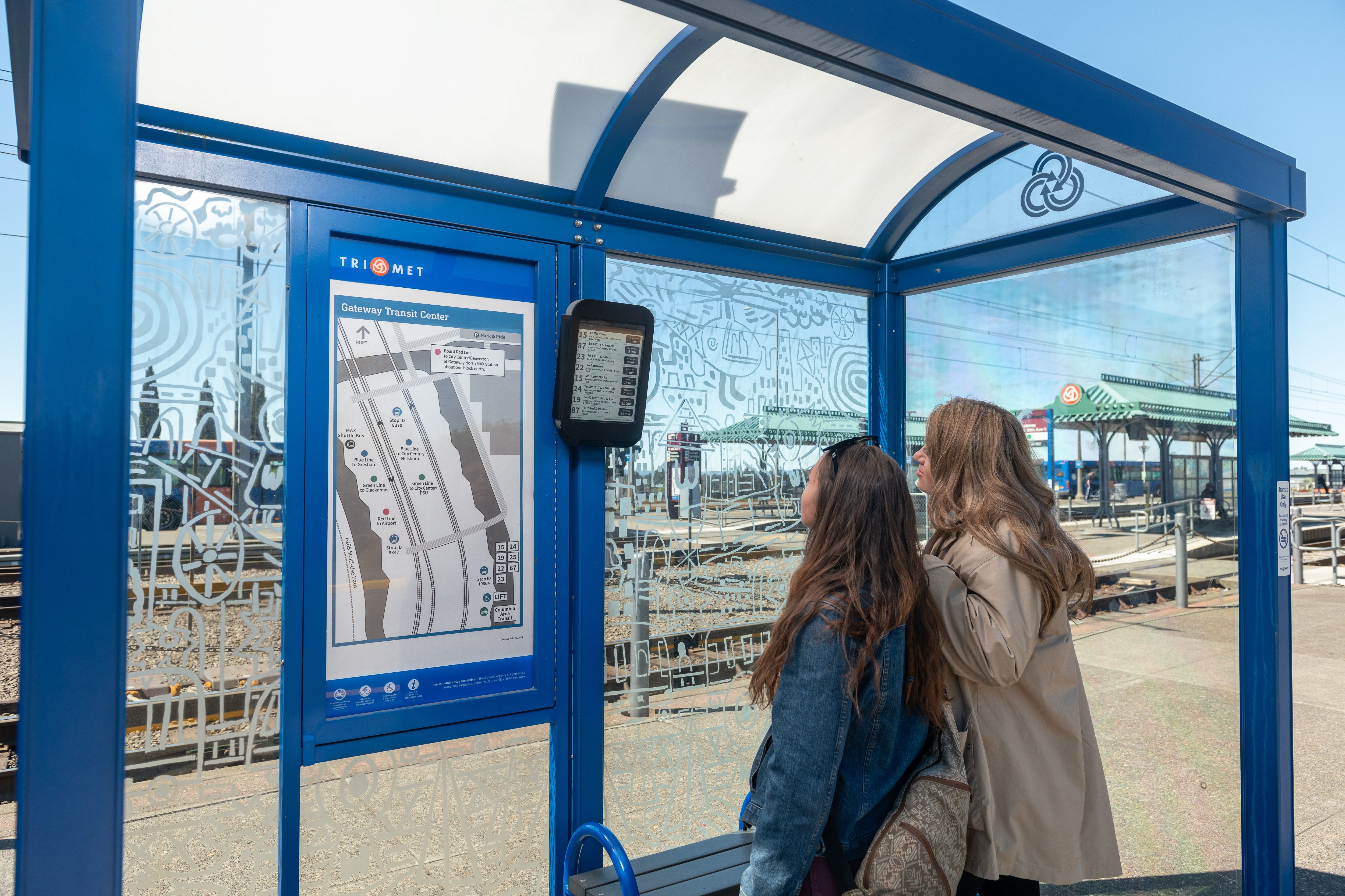 How TriMet is Leading the Way with Solar-Powered Digital Signage | Metro