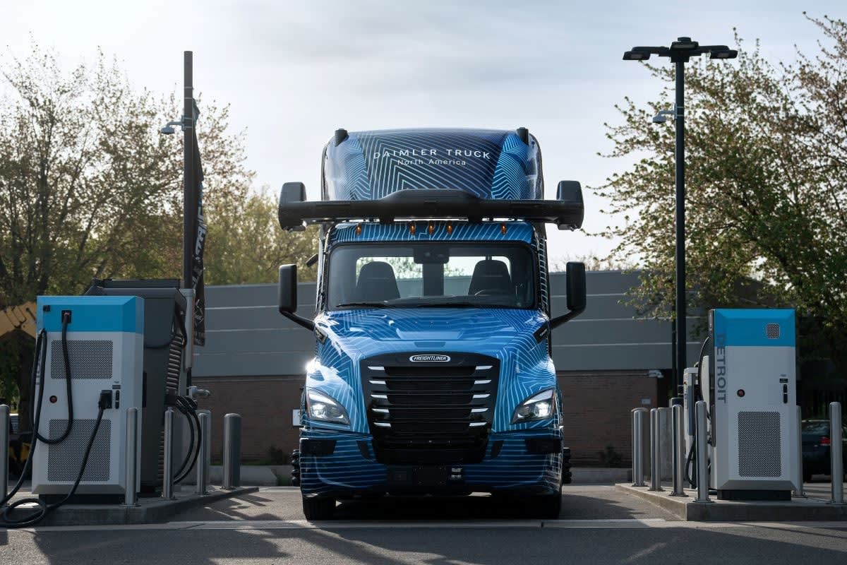 Daimler to Merge Autonomous Driving with Battery Electric Propulsion ...