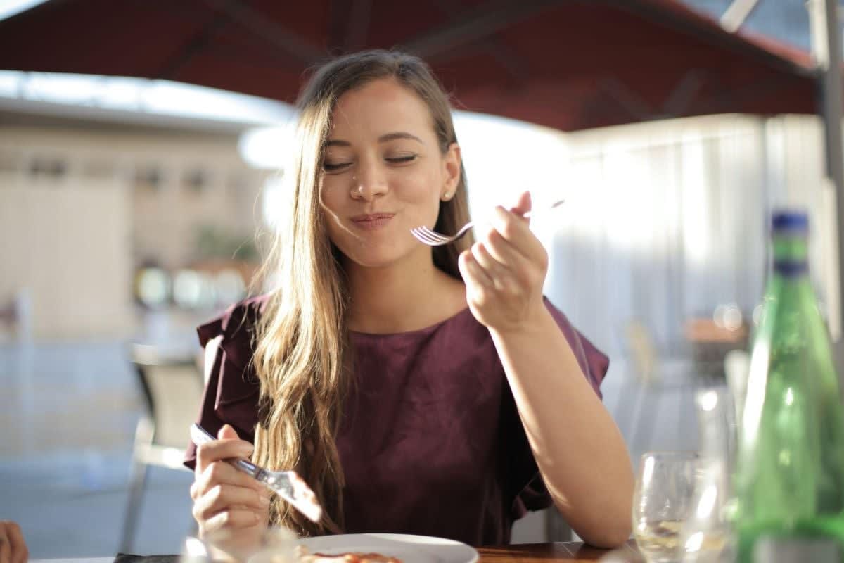Do You Eat Your Food in the Correct Order? | Modern Salon