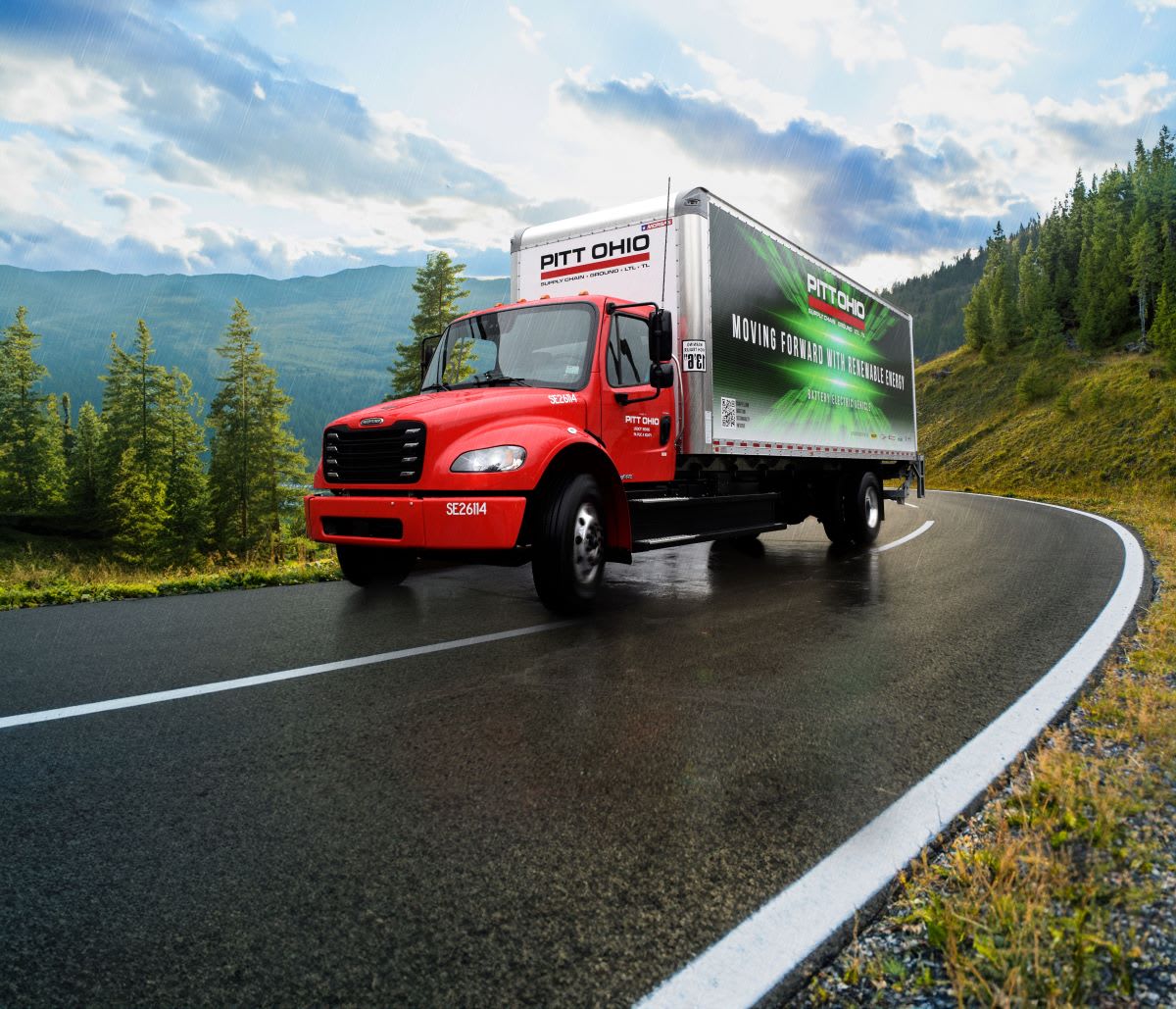 Freightliner Delivers First eM2 Electric Trucks to Fleet Customers ...