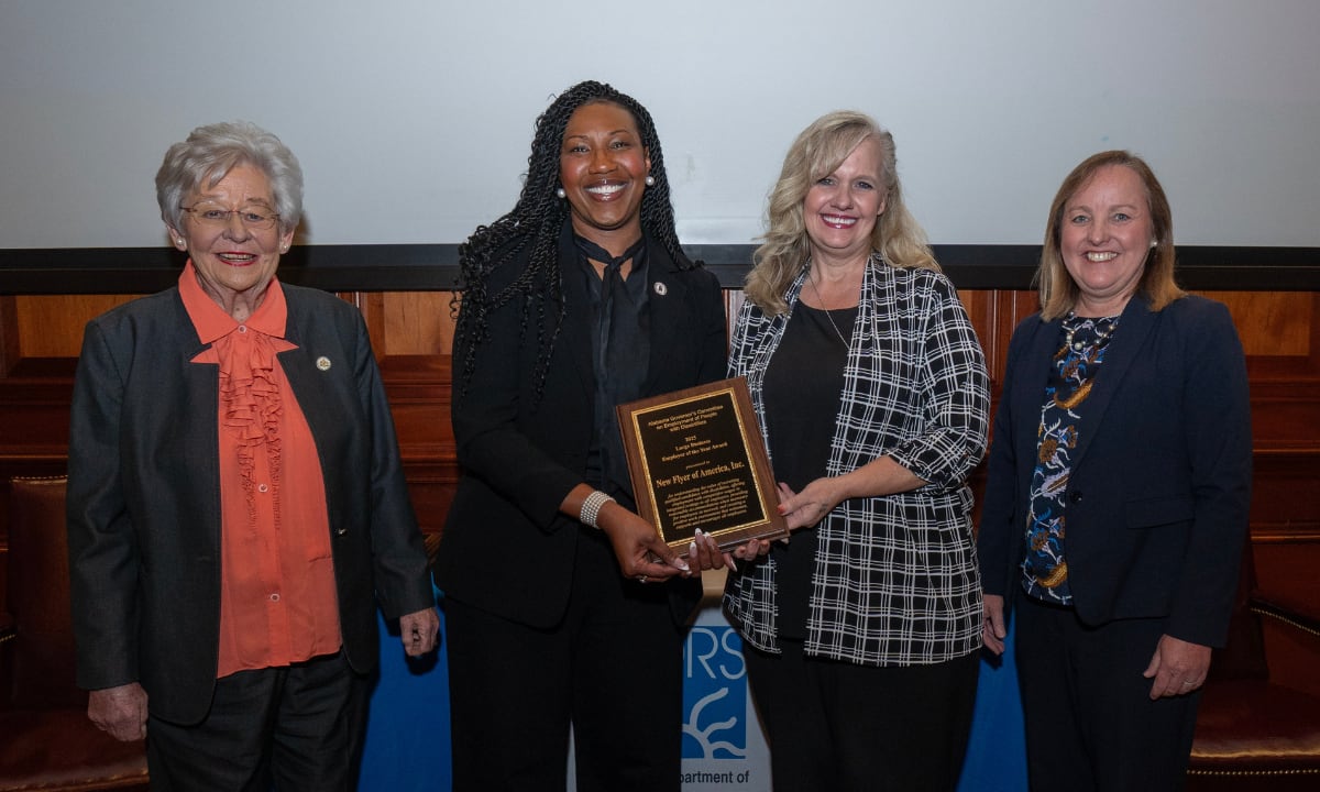 New Flyer Honored as Employer of the Year for Disability Inclusion | Metro