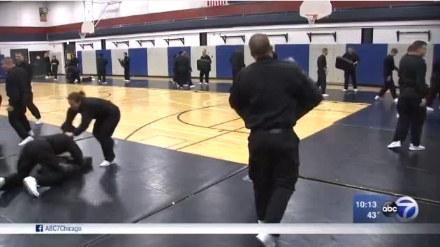 Video: Inside the Chicago PD's Revised Officer Training Program ...