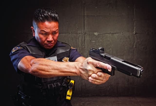 Houston PD Permits Officers to Use Pistol Optics | Police Magazine