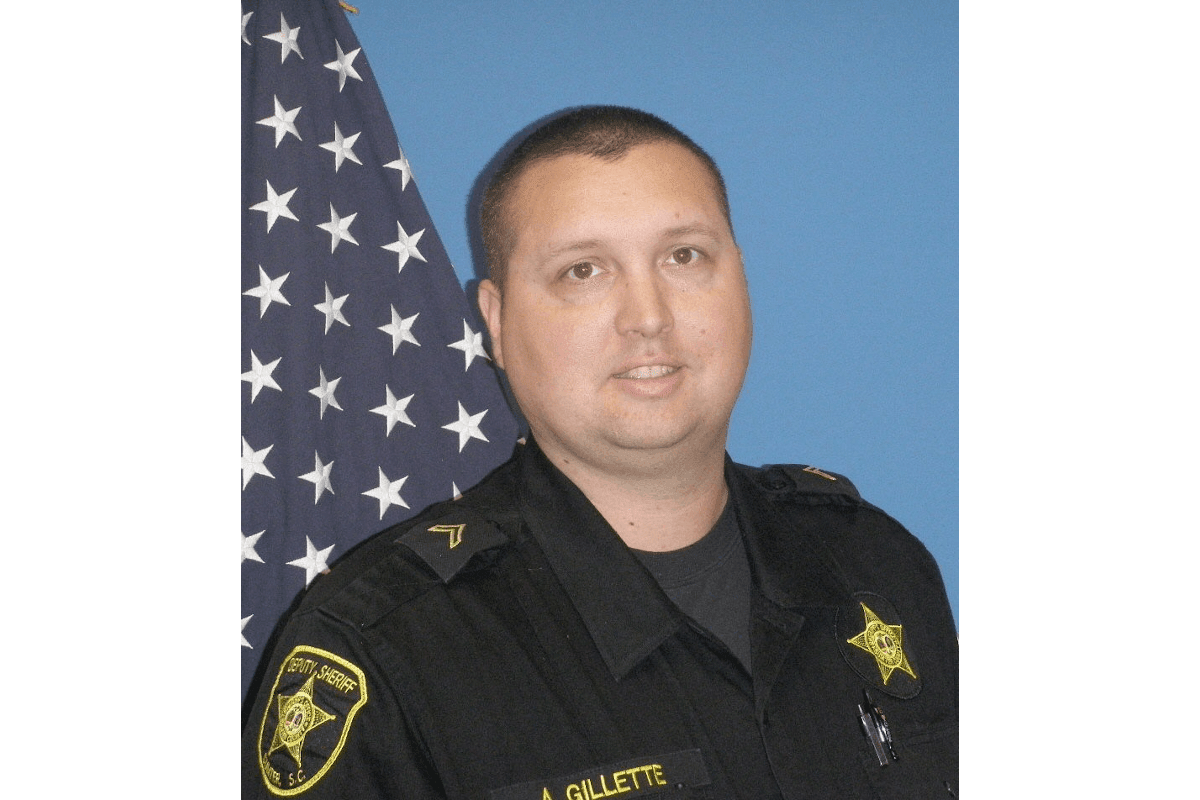 South Carolina Deputy Killed Serving Warrants, Suspect Dead | Police ...